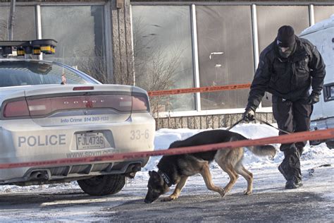 Complément d’information : Le policier Sanjay Vig désarmé dans Parc Ex ...